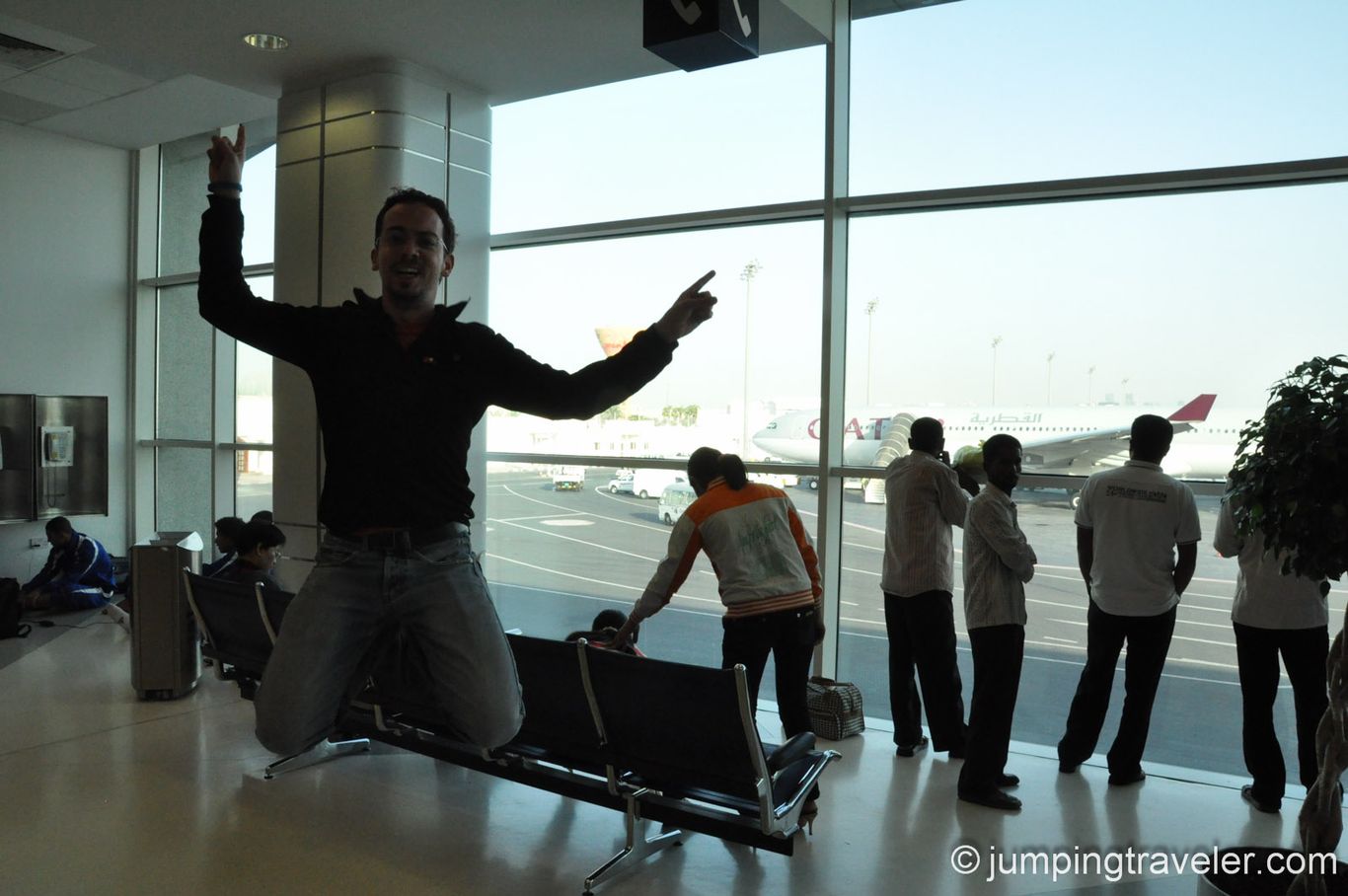 Jumping in Qatar | Jumping Traveler