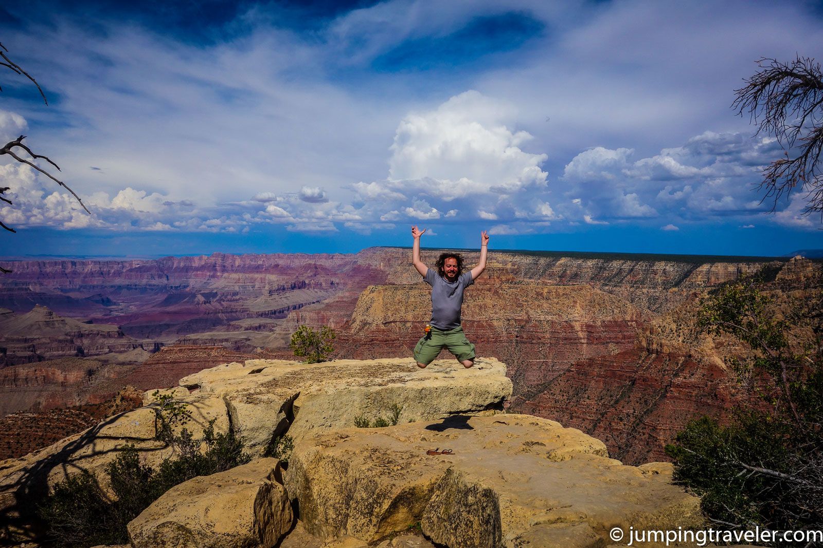 Jumping at the Grand Canyon | Jumping Traveler